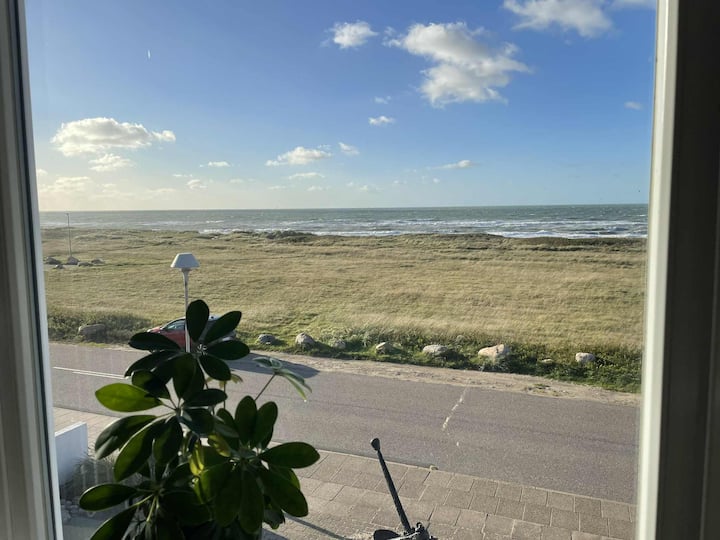 Fantastisk Lejlighed Med Havview Ved Stranden. - Hirtshals