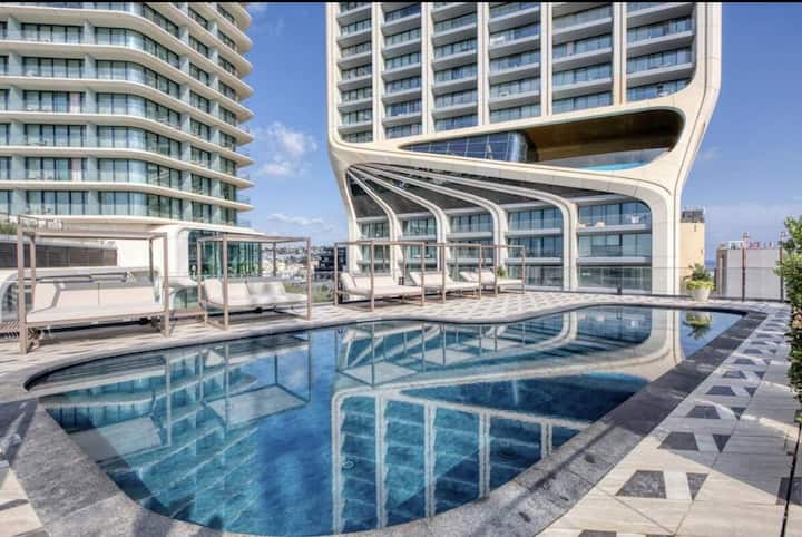 Mercury 319 - 2x Pool Cards Access & Shopping Mall - Malta