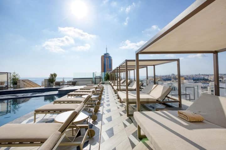 Mercury 539 - 2x Pool Cards Access & Shopping Mall - Malta