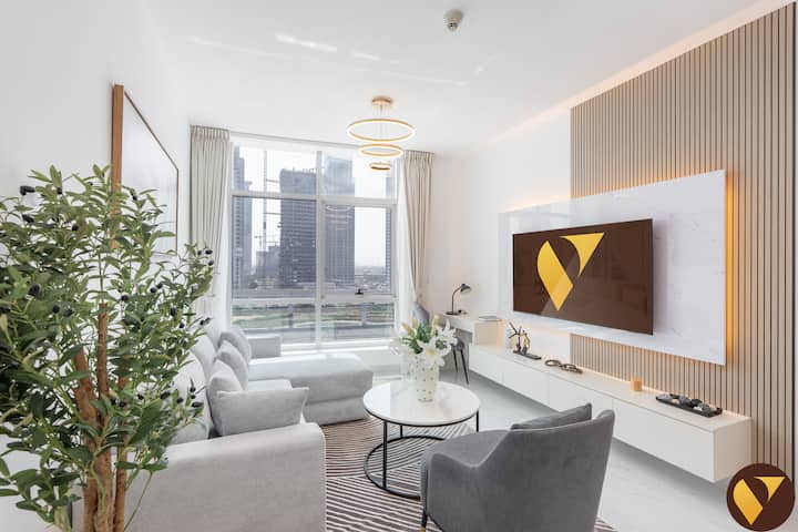 Vogue | Marina Diamond 4 Near Marina Mall | Jbr - Dubai Marina