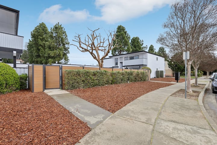 Near Apple Park & Infinite Loop | 2br Apartment - San Jose, CA