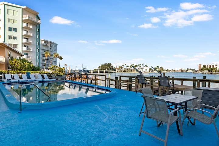 Beach & Boat Bliss | Heated Pool + Waterfront - Treasure Island, FL