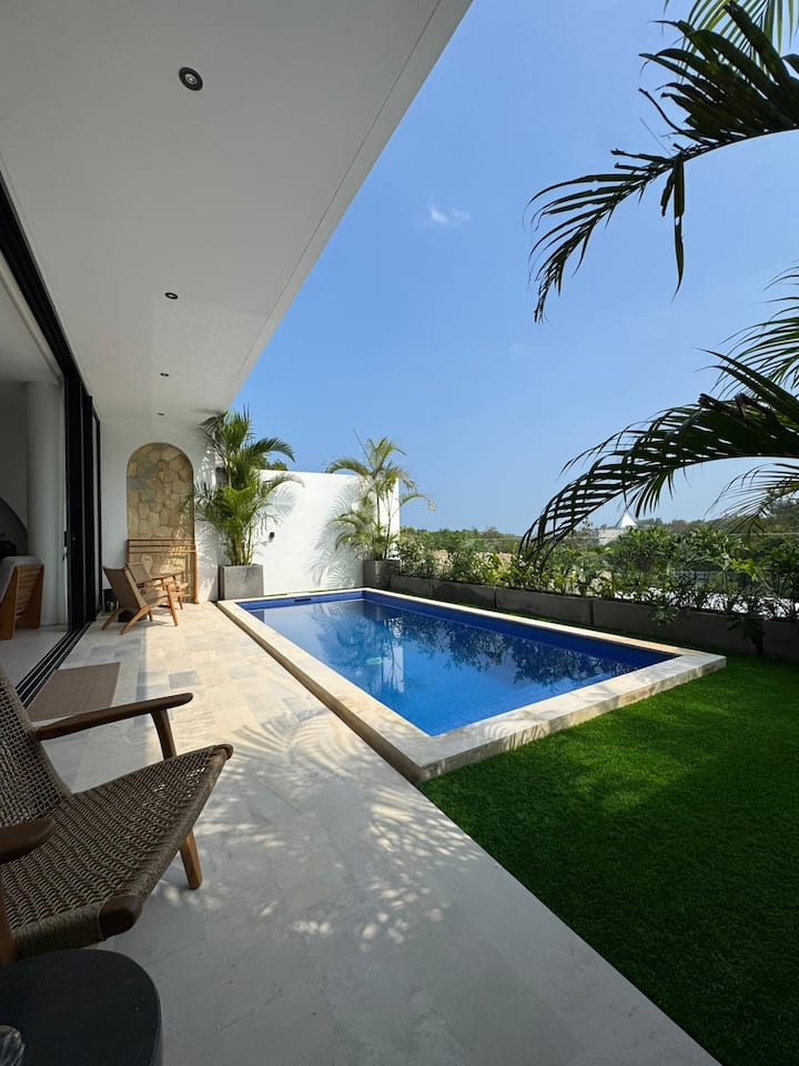 New Villa W/ Pool, Starlink, Rooftop, Pool Table - Uluwatu