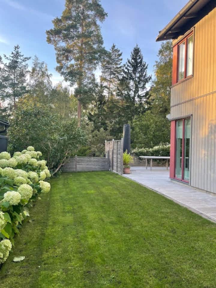 Familjevänligt Hus Nära Sigtuna Stad & Badplats - Sigtuna