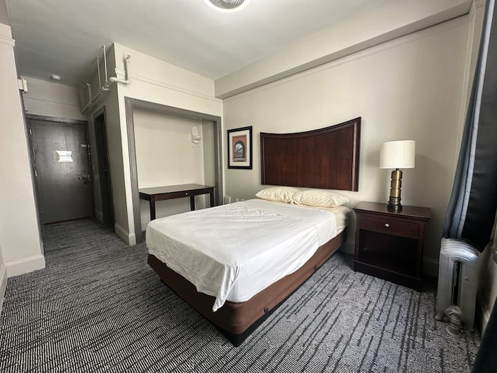 Restful Union Square Live-work Hub - San Francisco, CA