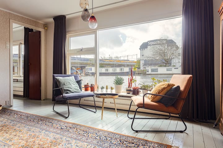 Authentic Warm Water Villa @ Old City Canal. - Amsterdam Centraal Station