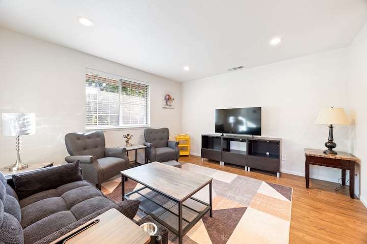 Cozy Nest, Across The St. To Uc Davis, Sacramento - 薩克拉門托