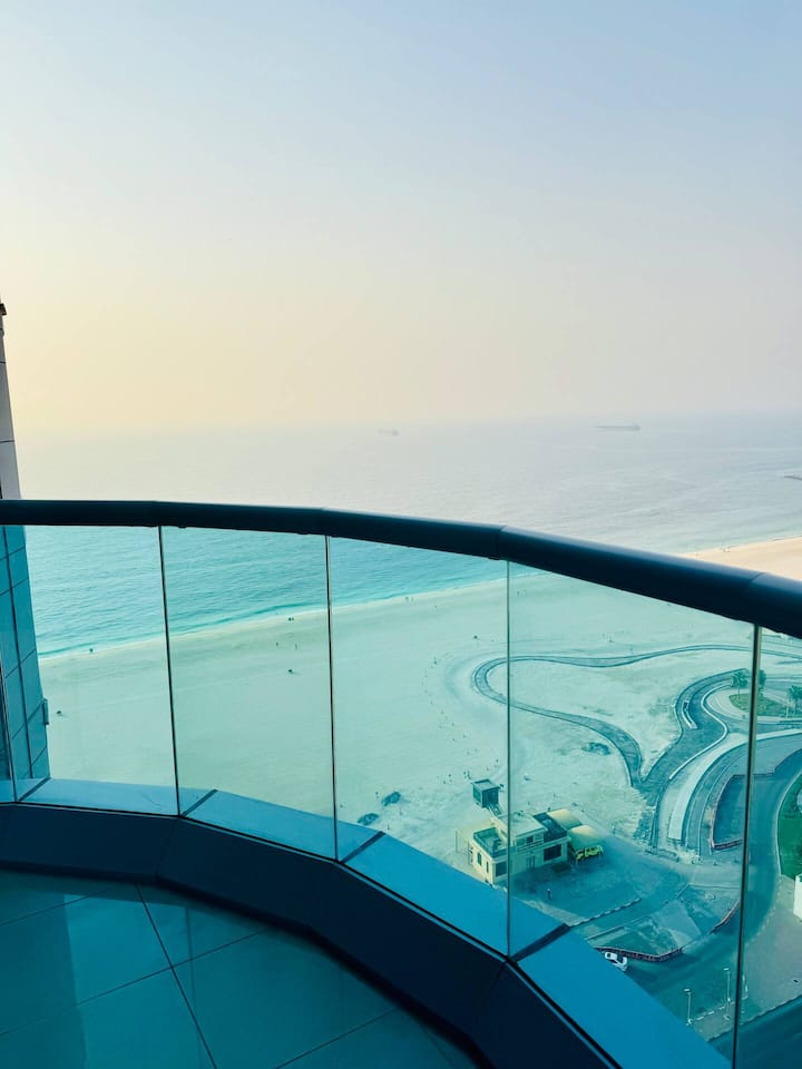 Beachfront 2br Apartment With Stunning Sea View - Ajman