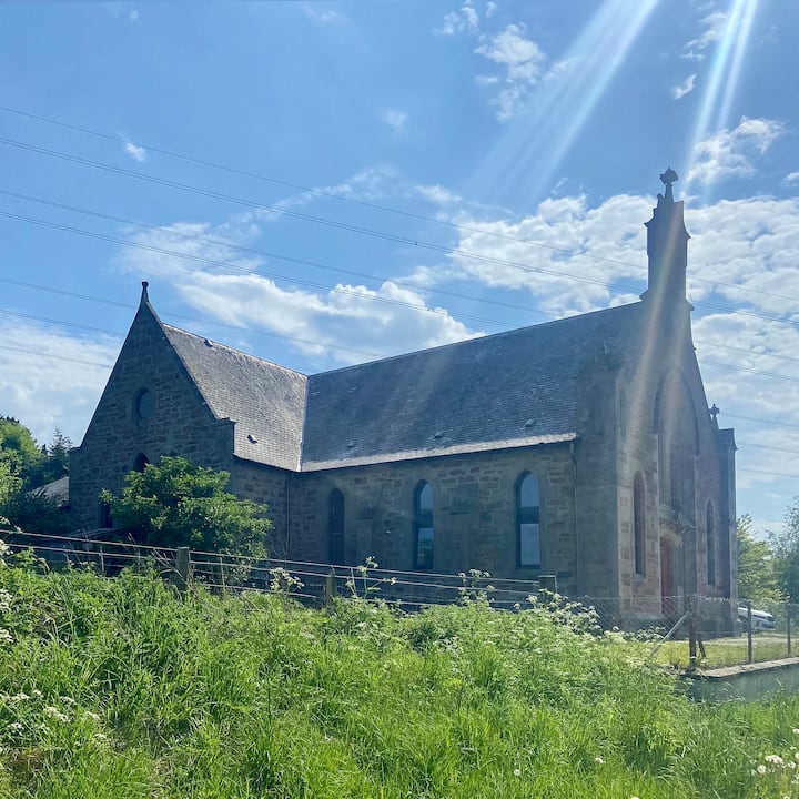 East & West Room At Old Church Inverness Nc500 - Beauly