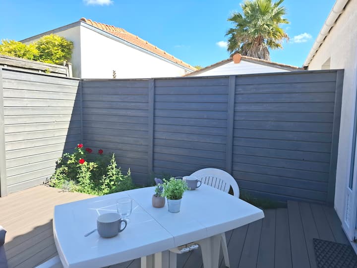 Marisol : Lumineux,terrasse, Vacances à Pied ! - Île d'Aix