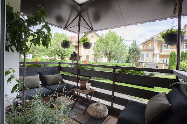 Stylish Two Bedroom Apartment Galerija Bled - Bled