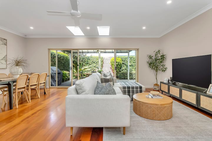 2 Min From Beach! Glenelg Gem | 4br, Bbq, Patio - Marion