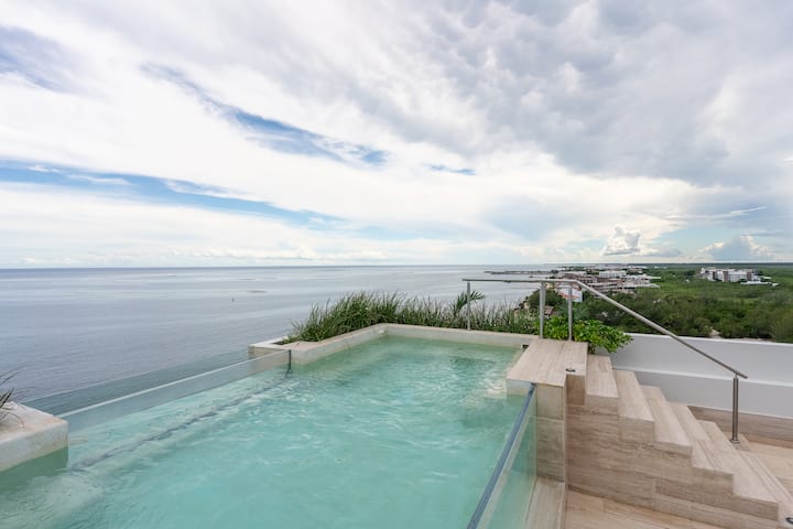 Beachfront Condo • Pools • Walk To Puerto Morelos - Puerto Morelos