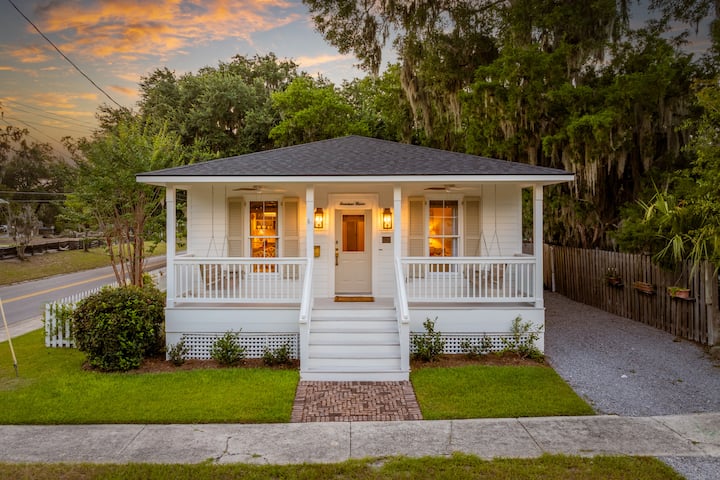 Luxe Designer Home Steps From Beaufort Waterfront - 뷰퍼트