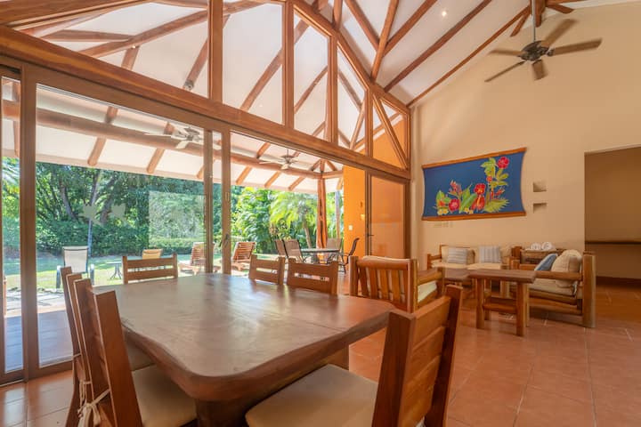 Walk To Beach, Big Yard, Great For Families - Bejuco District