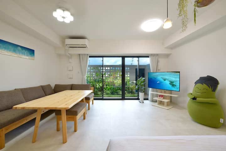 新築マンションの一室｜綺麗なお部屋で広いリビングの1ldk｜スーパーも目の前の好立地 - Okinawa