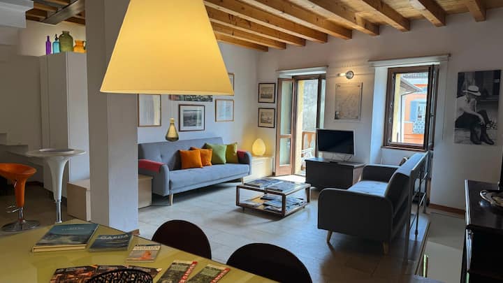 Charming Flat In The Historic Center Gardone - Gardone Riviera