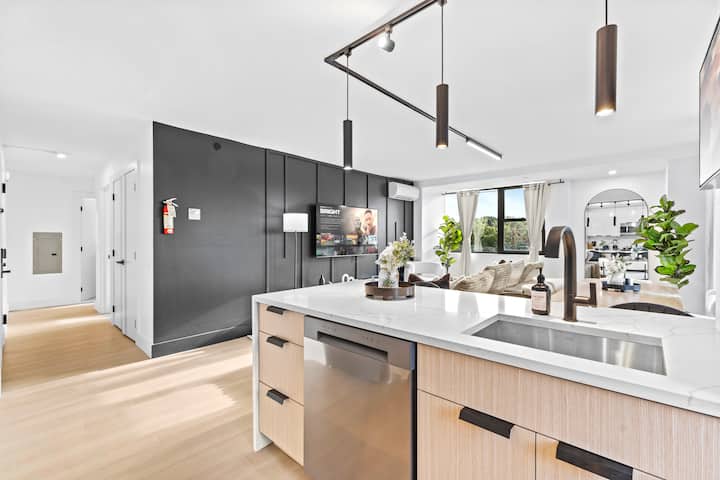 Luxury 2br Retreat | Ewr • Metlife • Nyc Access - Elizabeth, NJ