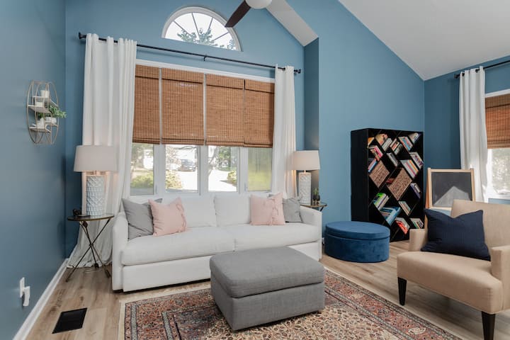 Pool Pass! Relaxing Home Near Water Park + Golf - Massanutten, VA
