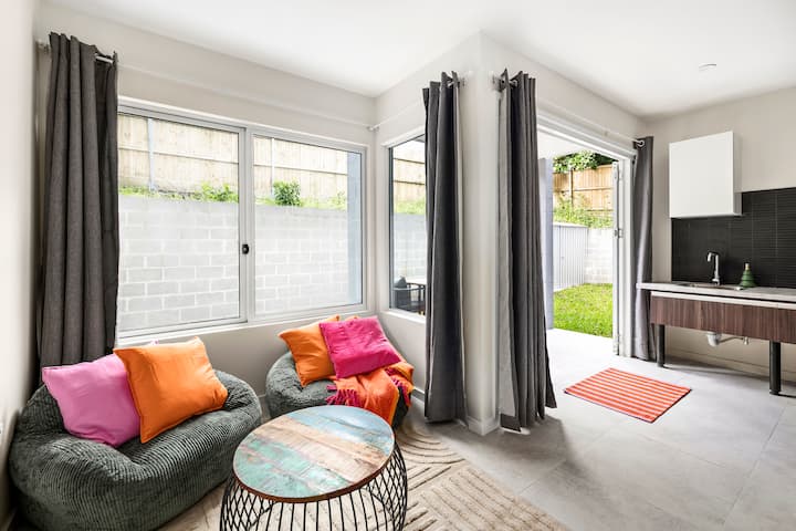 Tropical Vibes In North Manly Ac And Free Parking - North Shore