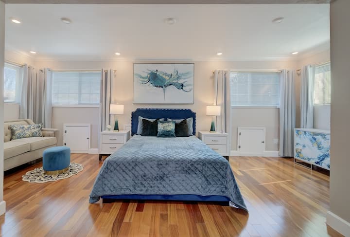 Luxury Designer 5/3 Home Btw Palo Alto/menlo Park - Woodside, CA