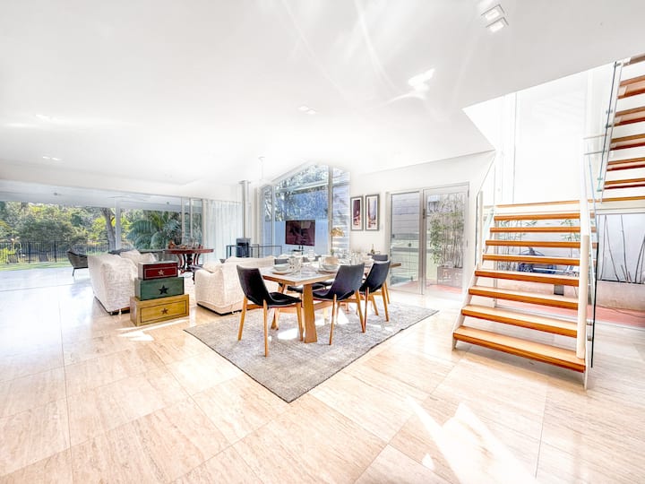 Manly Hidden Gem: Stunning House Next Manly Creek - Narrabeen