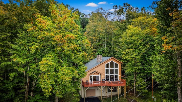 New Design|indoor Fireplace|hottub|pets Ok|game Rm - Sugar Mountain, NC