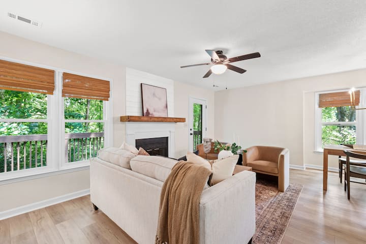 Stunning, Cary Forest Oasis In Heart Of Triangle - エイペックス, NC