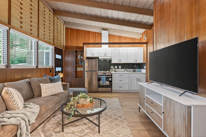 Tucked Near Forest Park • A Quiet Little Escape - Beaverton, OR