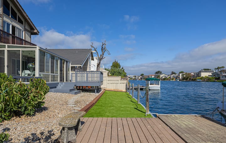 115 -Waterfront Oasis, Dock & Sunroom, Grand Piano - San Mateo, CA