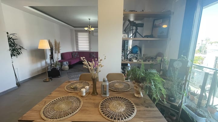 Girne Merkez'de ŞıK Bir Dairede Konaklayınız - Girne