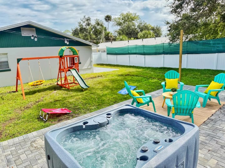 New*hot Tub* Sunshine-up 6 Guests-private Backyard - Port Orange, FL
