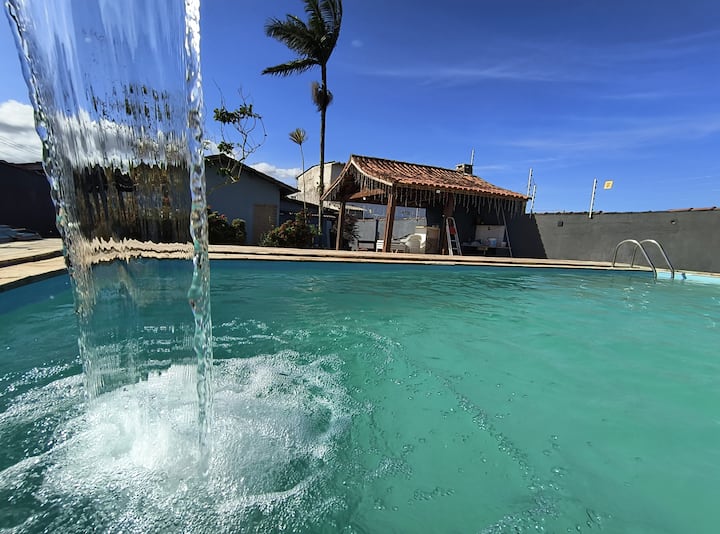 Casa São Jorge: Piscina, Churrasco E Mar A 150m - Caraguatatuba