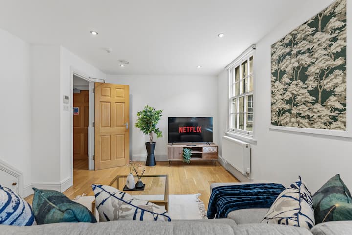 Stylish Apartments In The Heart Of Bath - Sleep 12 - Bath