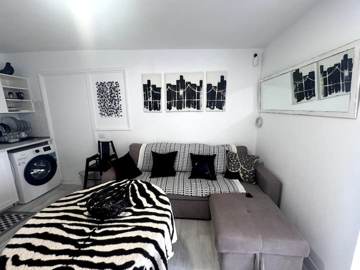 Montaña Amarilla Stay | Relax & Wi-fi | Pool Access - San Miguel de Abona
