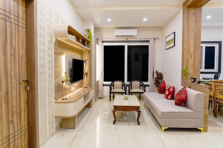 The Daffodil | Elegant 3bhk Apartment - Varanasi