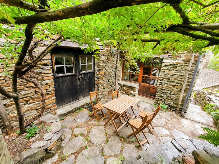 Adorable Chambre Familiale Et Sa Terrasse - Génolhac