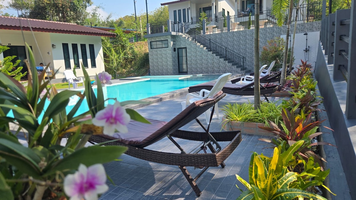 Samati Hill 3 - Pool Villas - Klong Ning Beach - Houses for Rent in Ko Lanta Yai, Krabi ...