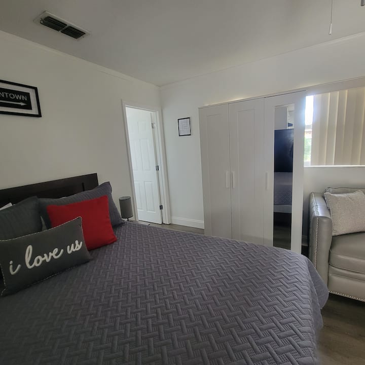 Lf Unit 3. Modern Studio In Lakeland - Lakeland, FL