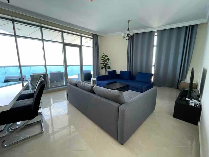 Full Seaview Elegant Apartment High Floor For 8p - Ajman