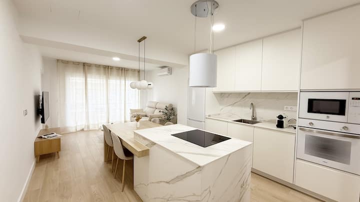 Apartamento Elegante, Alicante Centro, Cerca Playa - Alicante
