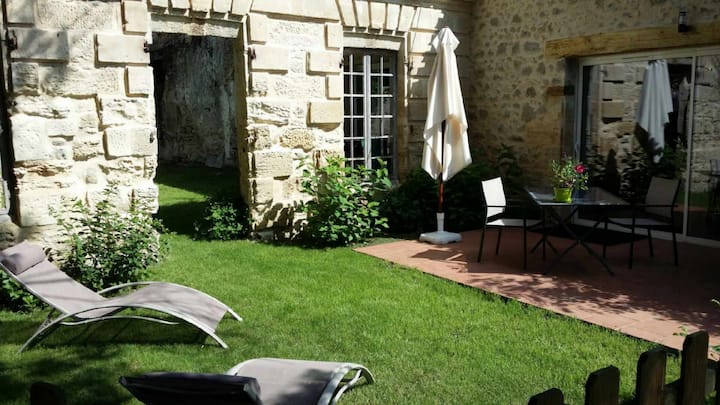 Gîte éQuestre Avec / Sans Chevaux En Pleine Nature - Vérac