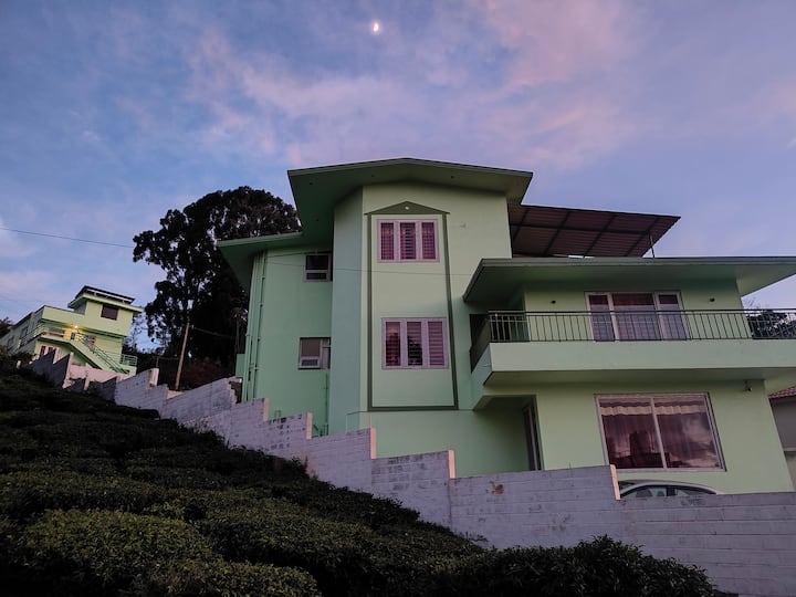 Pebble Garden Cottage: 3bh Set - コタギリ