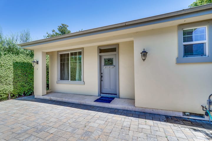 Jane's Home (Msc) | Modern W/ Laundry & Parking - Santa Clara