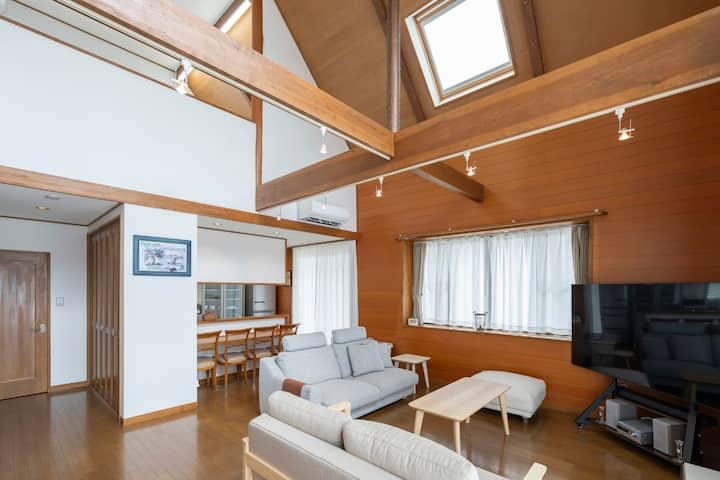 Ryuman Lake Villa 湖畔に佇む大開放吹抜けの一軒家、高松空港へのアクセス良(車8分) - Takamatsu