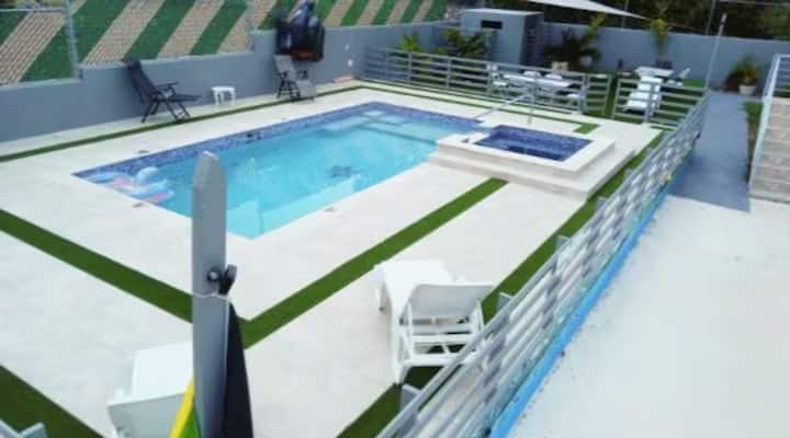 Beach+hottub+gym+pool+3 Lounges#5,7-airport 10 Min - Montego Bay