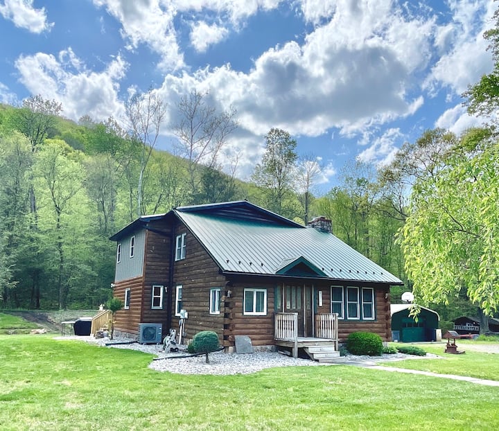 Cabin Retreat - Ez Boat Parking & Dog Friendly! - Lake Raystown Resort, Entriken
