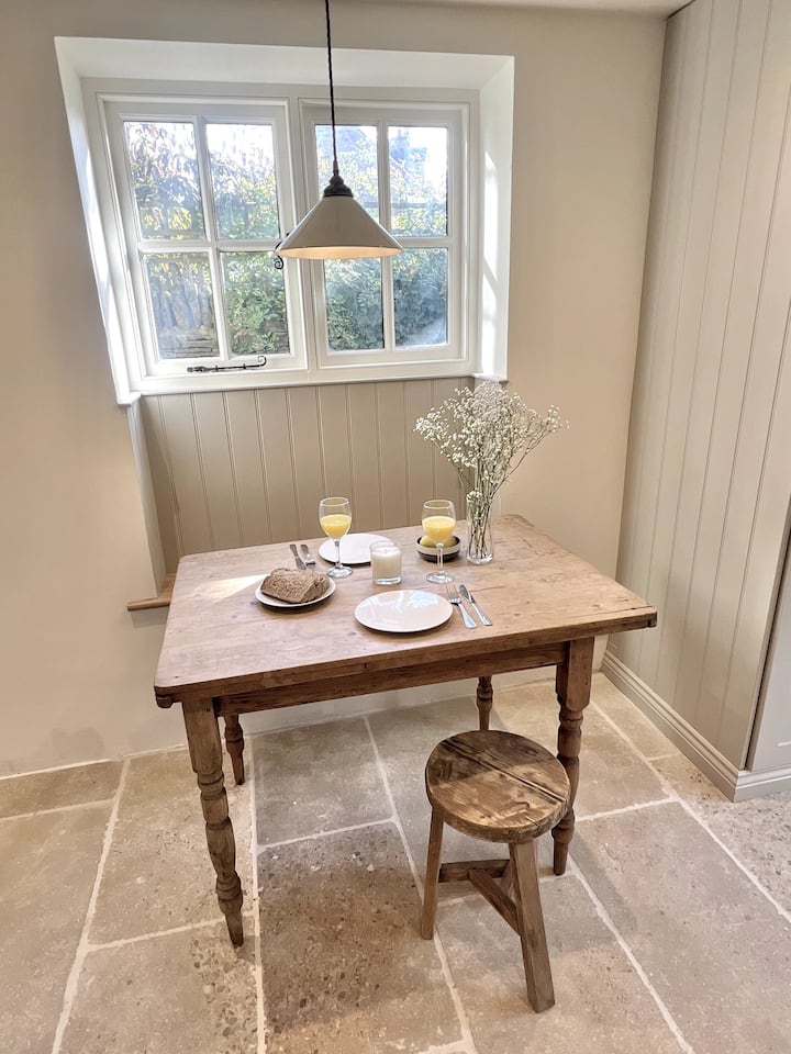 Cosy Cotswold Cottage - Bourton-on-the-Water