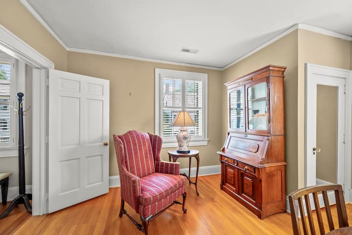 Enjoy Your Stay In Historic Old Salem - Winston-Salem, NC