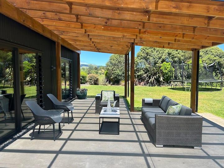 Spa & Space | Peaceful Getaway - Raglan